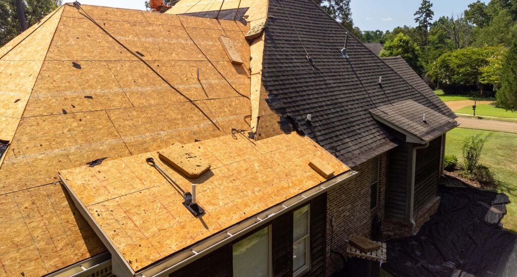 Roof Repair Warning Signs - TraVek Remodeling & Roofing