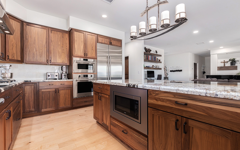 Semi-Custom Starmark Cabinets in a Beautiful North Phoenix